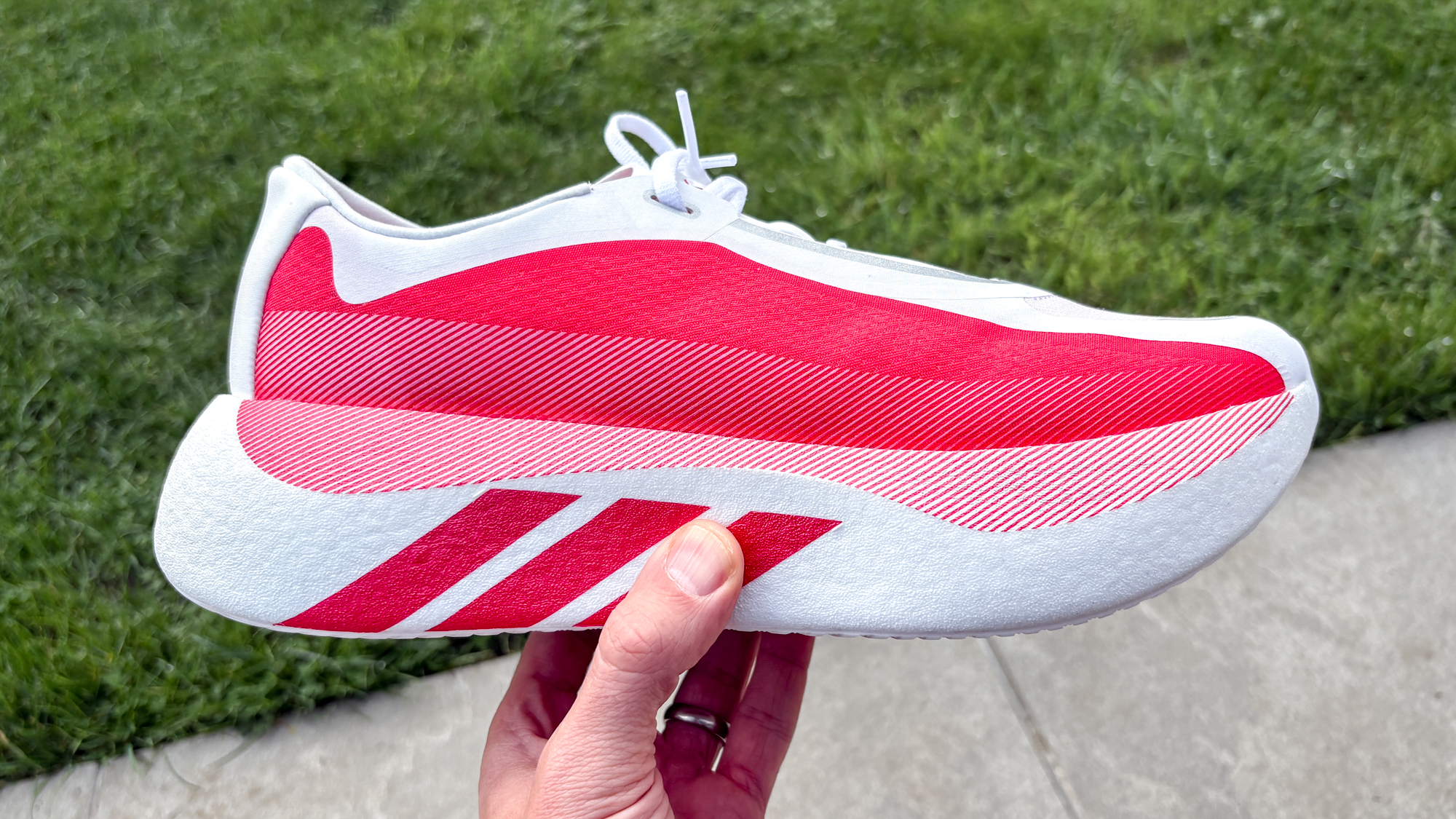 רצתי 40 מייל ב-Adidas Hyperboost Edge - מהנה ומקפיץ אבל זה יכול להיות ...